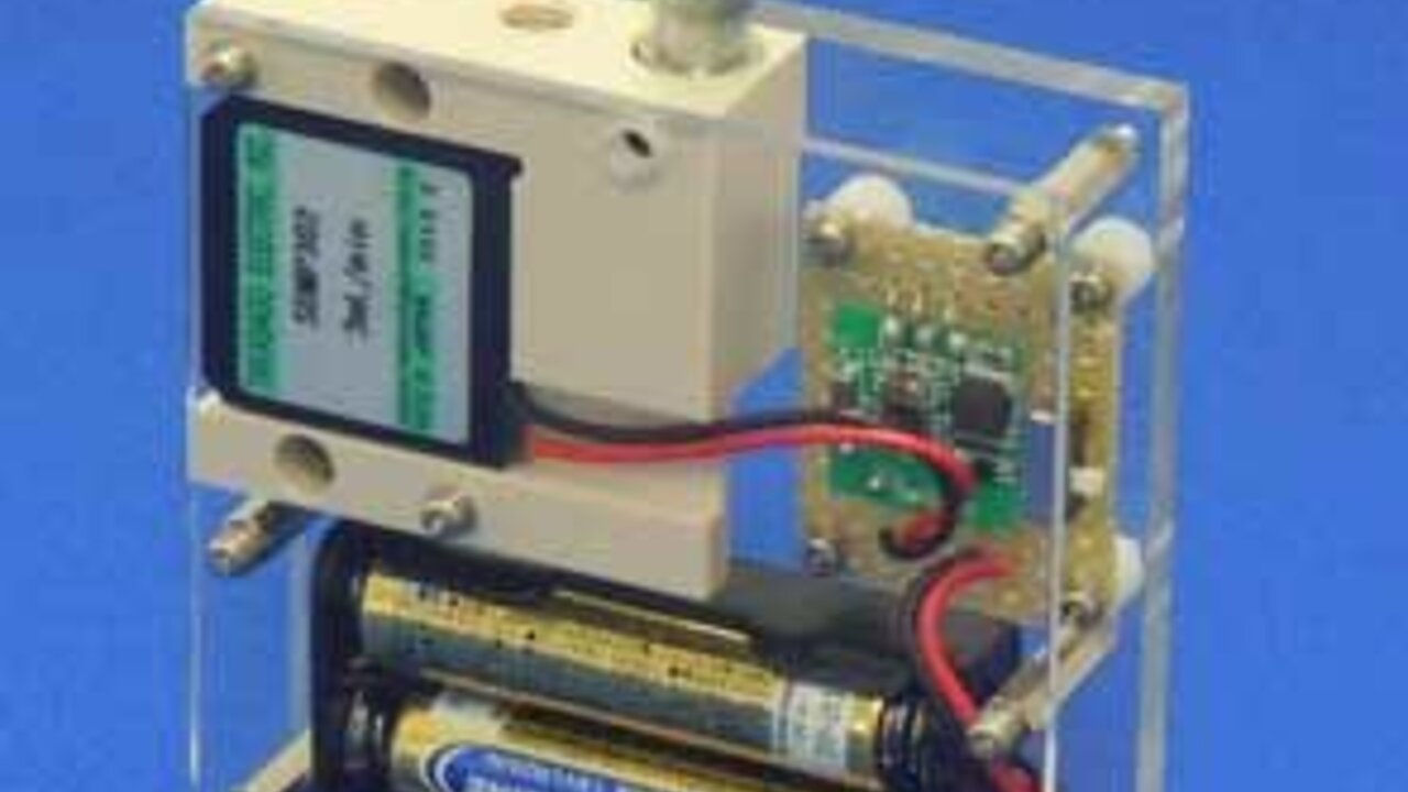 Manually adjustable, low pulsation micro pump unit -BMT